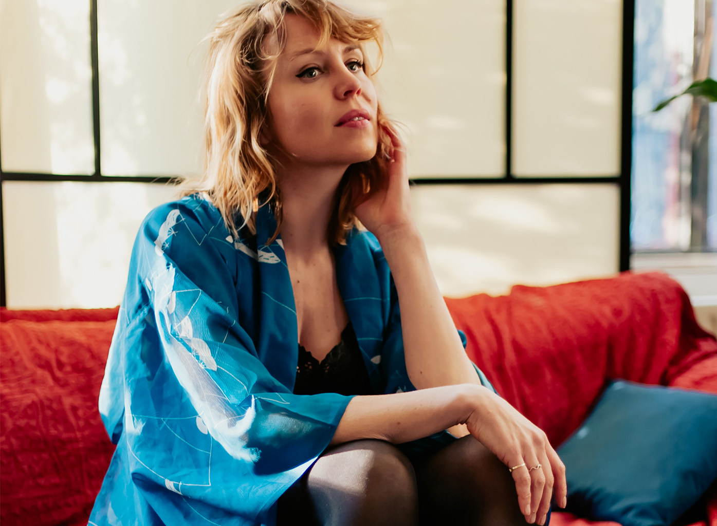 Dichter bij huis: Janne Schra - UITagenda Utrecht